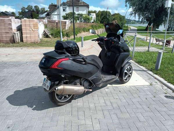 Melns Peugeot Metropolis 2019 Telšiai, ar dzinēja tilpumu 0.40 L un nobraukumu 30 tūkst. km par 2999 €, foto 6 vietnē AUTOMOTO.COM.LV