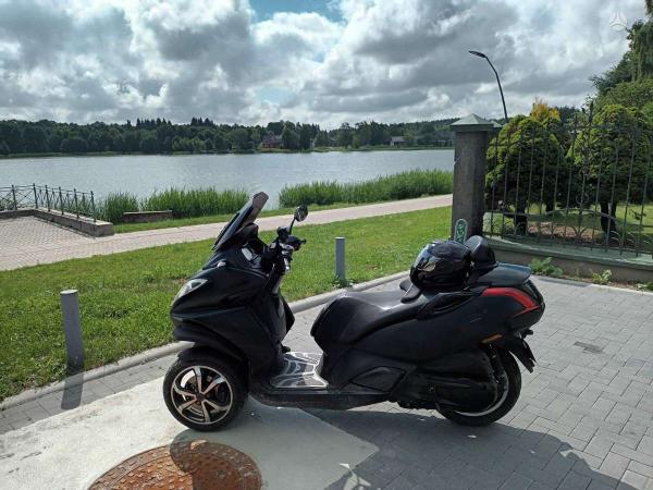 Melns Peugeot Metropolis 2019 Telšiai, ar dzinēja tilpumu 0.40 L un nobraukumu 30 tūkst. km par 2999 €, foto 10 vietnē AUTOMOTO.COM.LV