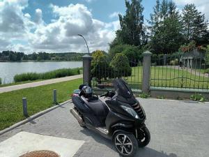 Melns Peugeot Metropolis 2019 Telšiai, ar dzinēja tilpumu 0.40 L un nobraukumu 30 tūkst. km par 2999 €, foto 12 vietnē AUTOMOTO.COM.LV