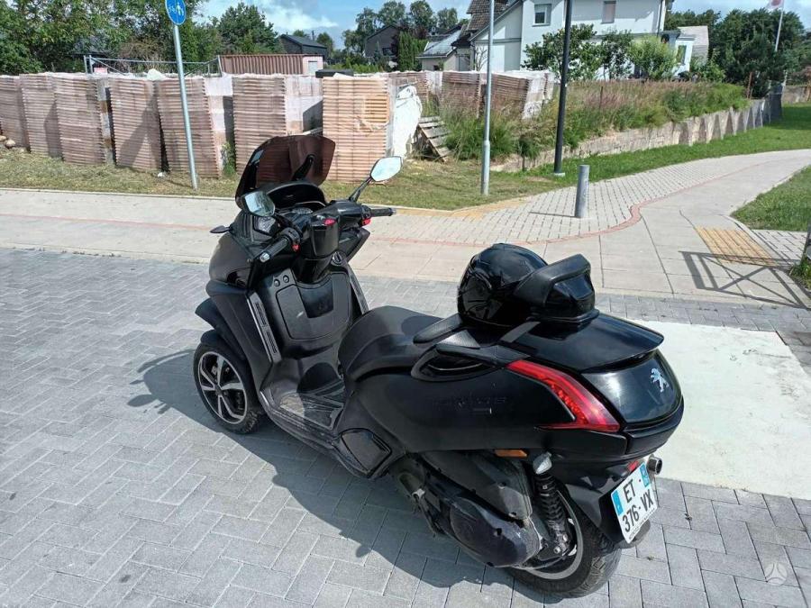 Melns Peugeot Metropolis 2019 Telšiai, ar dzinēja tilpumu 0.40 L un nobraukumu 30 tūkst. km par 2999 €, foto 14 vietnē AUTOMOTO.COM.LV