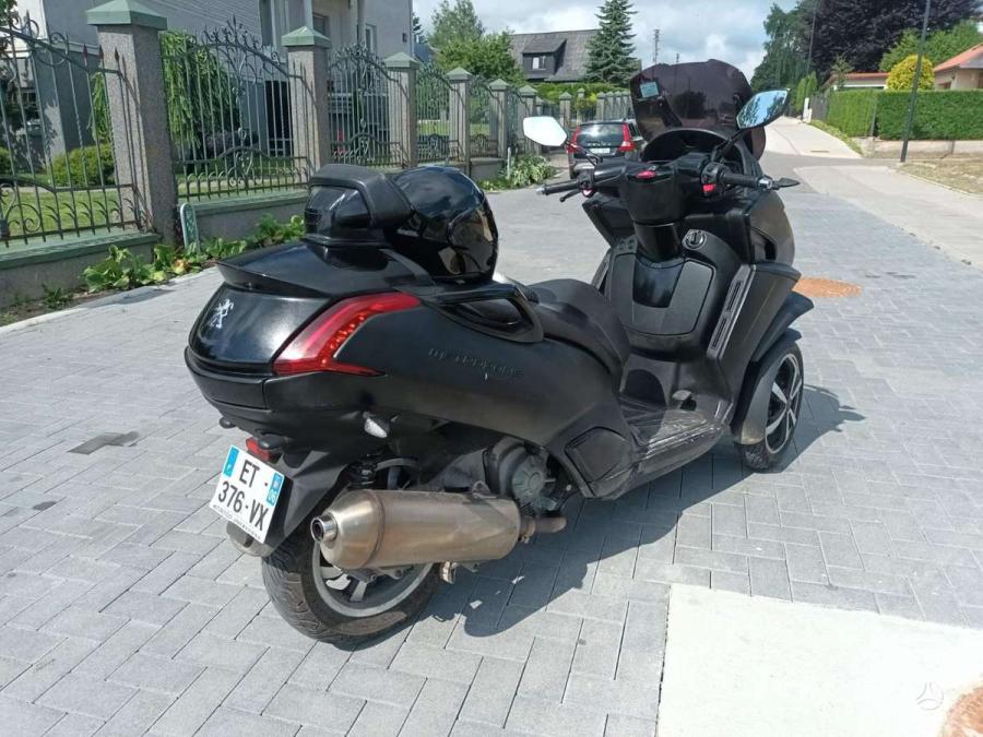 Melns Peugeot Metropolis 2019 Telšiai, ar dzinēja tilpumu 0.40 L un nobraukumu 30 tūkst. km par 2999 €, foto 15 vietnē AUTOMOTO.COM.LV