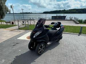Melns Peugeot Metropolis 2019 Telšiai, ar dzinēja tilpumu 0.40 L un nobraukumu 30 tūkst. km par 2999 €, foto 22 vietnē AUTOMOTO.COM.LV