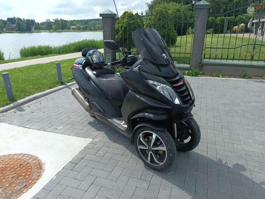 Melns Peugeot Metropolis 2019 Telšiai, ar dzinēja tilpumu 0.40 L un nobraukumu 30 tūkst. km par 2999 €, foto 24 vietnē AUTOMOTO.COM.LV