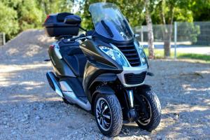 Peugeot Metropolis 2015 Kretinga, ar dzinēja tilpumu 0.40 L un nobraukumu 29 tūkst. km par 3199 €, foto  vietnē AUTOMOTO.COM.LV