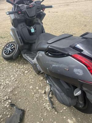 Peugeot Metropolis 2020 Tauragė, ar dzinēja tilpumu 0.40 L un nobraukumu 20 tūkst. km par 1750 €, foto 3 vietnē AUTOMOTO.COM.LV
