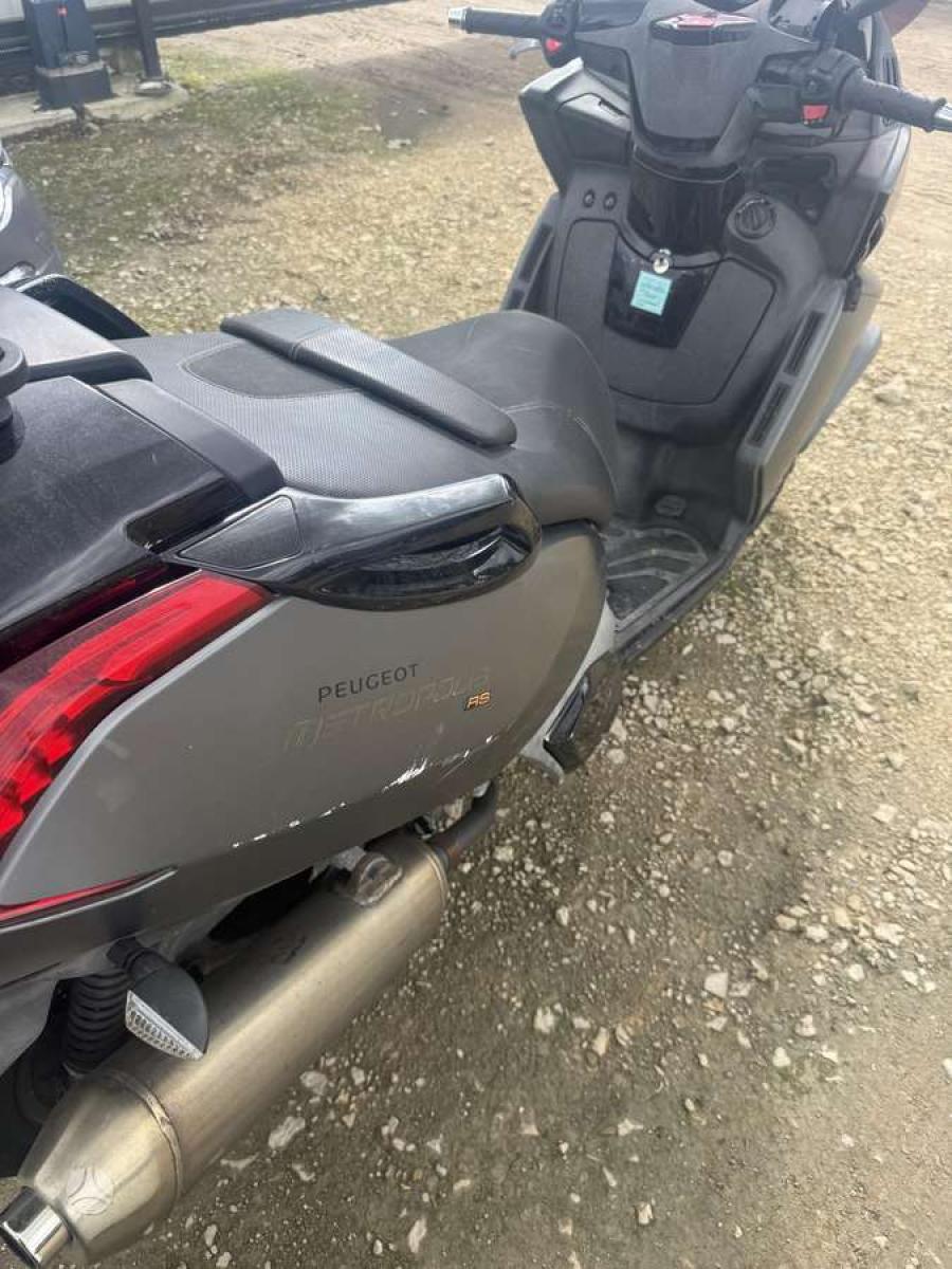 Peugeot Metropolis 2020 Tauragė, ar dzinēja tilpumu 0.40 L un nobraukumu 20 tūkst. km par 1750 €, foto 4 vietnē AUTOMOTO.COM.LV
