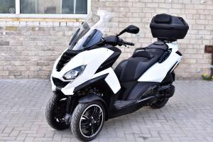 Balts Peugeot Metropolis 2020 Kretinga, ar dzinēja tilpumu 0.40 L un nobraukumu 15 tūkst. km par 5200 €, foto  vietnē AUTOMOTO.COM.LV