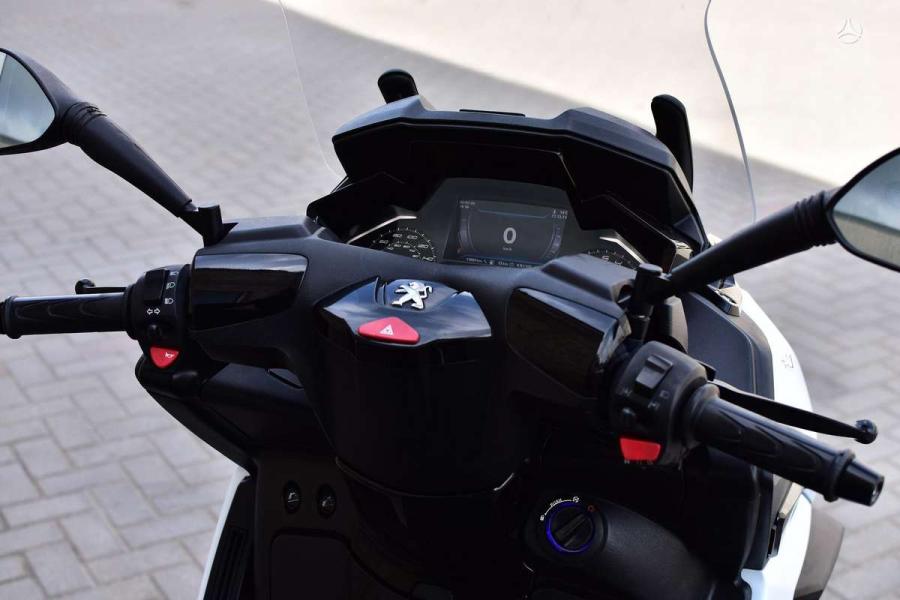 Balts Peugeot Metropolis 2020 Kretinga, ar dzinēja tilpumu 0.40 L un nobraukumu 15 tūkst. km par 5200 €, foto 7 vietnē AUTOMOTO.COM.LV