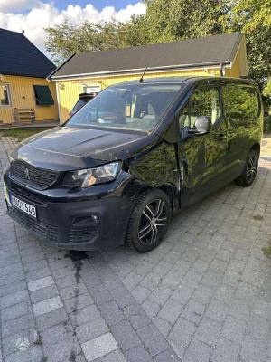 Черный Пежо Partner 2019 в Паланга, объемом двигателя 1.50 л и пробегом 250 тыс. км за 4700 €, фото 3 на AUTOMOTO.COM.LV