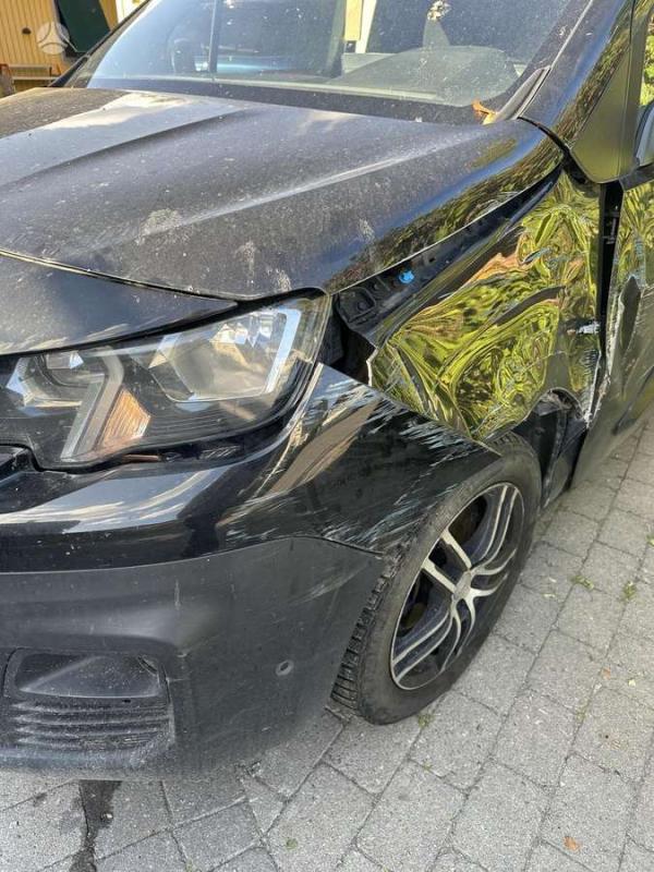 Melns Peugeot Partner 2019 Palanga, ar dzinēja tilpumu 1.50 L un nobraukumu 250 tūkst. km par 4700 €, foto 6 vietnē AUTOMOTO.COM.LV