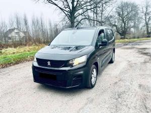 Black Peugeot Partner 2020 in Pagegiai, with an engine capacity of 1.20 L and mileage of 286 thousand km for 7300 €, photo  on AUTOMOTO.COM.LV