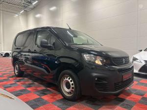 Black Peugeot Partner 2021 in Vilnius, with an engine capacity of 1.20 L and mileage of 296 thousand km for 7490 €, photo 4 on AUTOMOTO.COM.LV