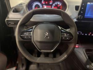 Black Peugeot Partner 2021 in Vilnius, with an engine capacity of 1.20 L and mileage of 296 thousand km for 7490 €, photo 17 on AUTOMOTO.COM.LV