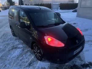 Black Peugeot Partner 2010 in Kaunas, with an engine capacity of 1.60 L and mileage of 40 thousand km for 1400 €, photo 2 on AUTOMOTO.COM.LV