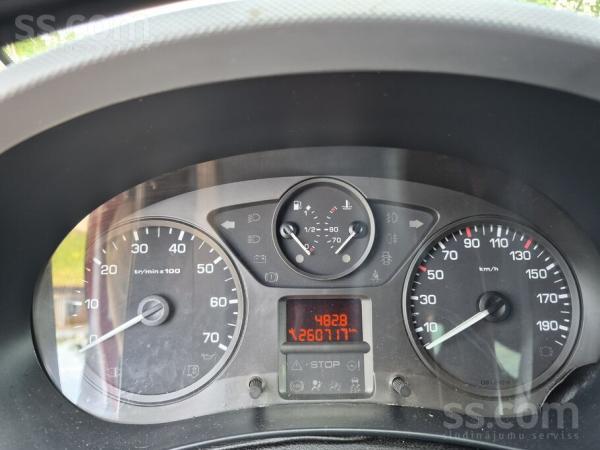 Melns Peugeot Partner 2010 Cēsis, ar dzinēja tilpumu 1.60 L un nobraukumu 260 tūkst. km par 1800 €, foto 8 vietnē AUTOMOTO.COM.LV