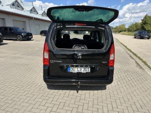 Black Peugeot Partner 2011 in Marijampole, with an engine capacity of 1.60 L and mileage of 281 thousand km for 4250 €, photo 10 on AUTOMOTO.COM.LV