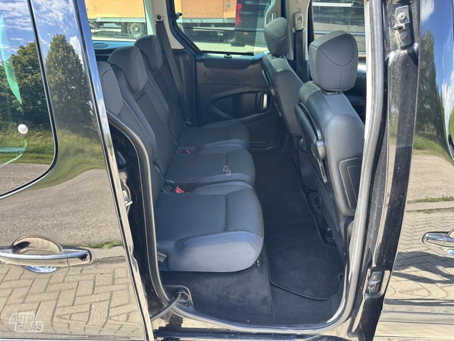 Black Peugeot Partner 2011 in Marijampole, with an engine capacity of 1.60 L and mileage of 281 thousand km for 4250 €, photo 16 on AUTOMOTO.COM.LV