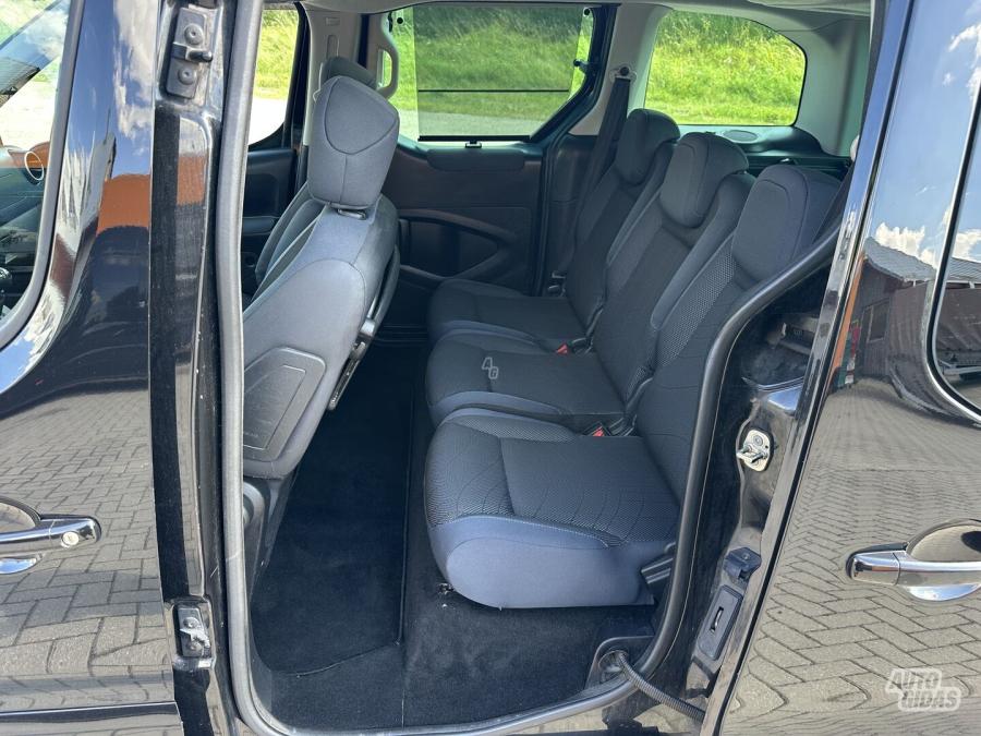 Black Peugeot Partner 2011 in Marijampole, with an engine capacity of 1.60 L and mileage of 281 thousand km for 4250 €, photo 17 on AUTOMOTO.COM.LV