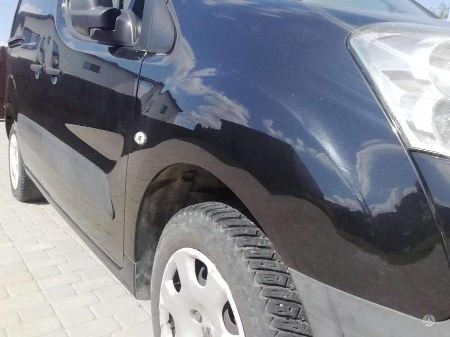Black Peugeot Partner 2012 in Kaunas, with an engine capacity of 1.56 L and mileage of 276 thousand km for 3000 €, photo 5 on AUTOMOTO.COM.LV