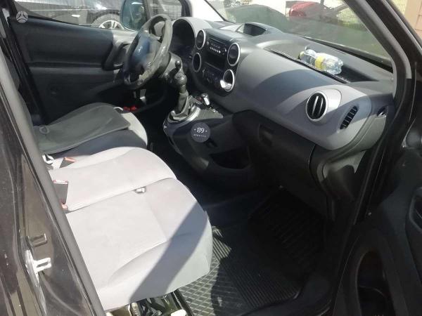 Black Peugeot Partner 2012 in Kaunas, with an engine capacity of 1.56 L and mileage of 276 thousand km for 3000 €, photo 6 on AUTOMOTO.COM.LV