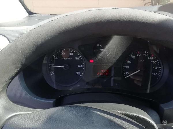 Black Peugeot Partner 2012 in Kaunas, with an engine capacity of 1.56 L and mileage of 276 thousand km for 3000 €, photo 8 on AUTOMOTO.COM.LV