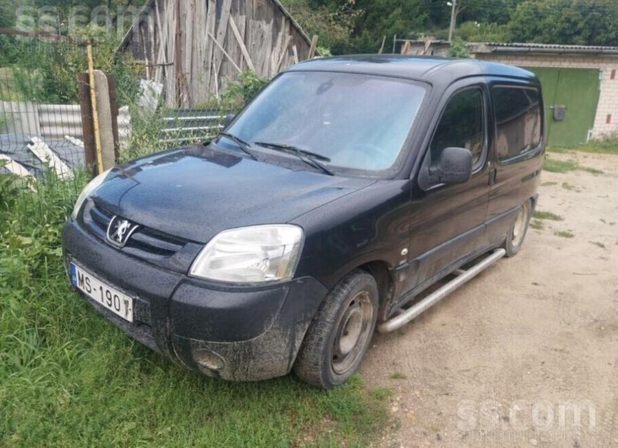 Black Peugeot Partner 2008 in Ludza, with an engine capacity of 1.60 L and mileage of 350 thousand km for 650 €, photo 1 on AUTOMOTO.COM.LV