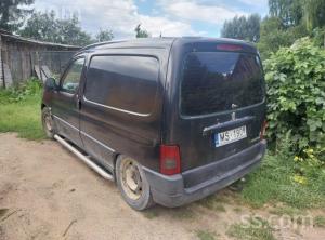 Black Peugeot Partner 2008 in Ludza, with an engine capacity of 1.60 L and mileage of 350 thousand km for 650 €, photo 3 on AUTOMOTO.COM.LV