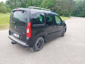 Melns Peugeot Partner 2010 Rīga, ar dzinēja tilpumu 1.60 L un nobraukumu 233 tūkst. km par 3400 €, foto 8 vietnē AUTOMOTO.COM.LV