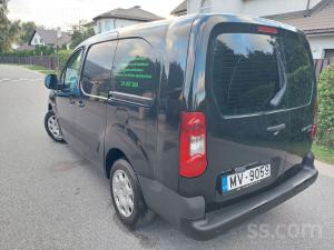 Black Peugeot Partner 2010 in Riga, with an engine capacity of 1.60 L and mileage of 0 thousand km for 1185 €, photo 5 on AUTOMOTO.COM.LV