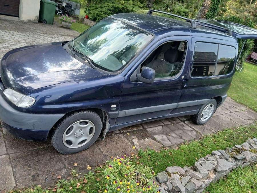 Blue Peugeot Partner 2000 in Vilnius, with an engine capacity of 2.00 L and mileage of 250 thousand km for 499 €, photo 8 on AUTOMOTO.COM.LV
