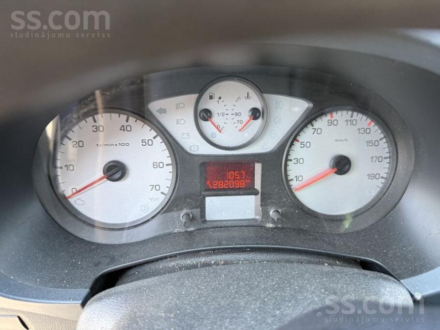 Zils Peugeot Partner 2009 Rīga, ar dzinēja tilpumu 1.60 L un nobraukumu 282 tūkst. km par 2200 €, foto 5 vietnē AUTOMOTO.COM.LV