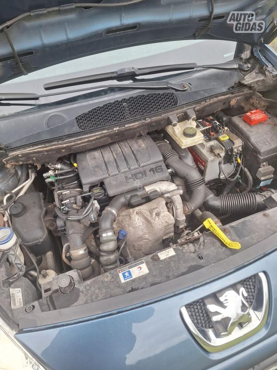 Blue Peugeot Partner 2010 in Vilnius, with an engine capacity of 1.60 L and mileage of 300 thousand km for 3350 €, photo 7 on AUTOMOTO.COM.LV