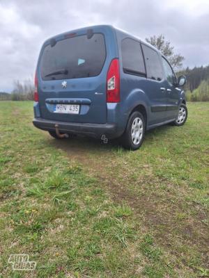 Blue Peugeot Partner 2010 in Vilnius, with an engine capacity of 1.60 L and mileage of 300 thousand km for 3350 €, photo 14 on AUTOMOTO.COM.LV