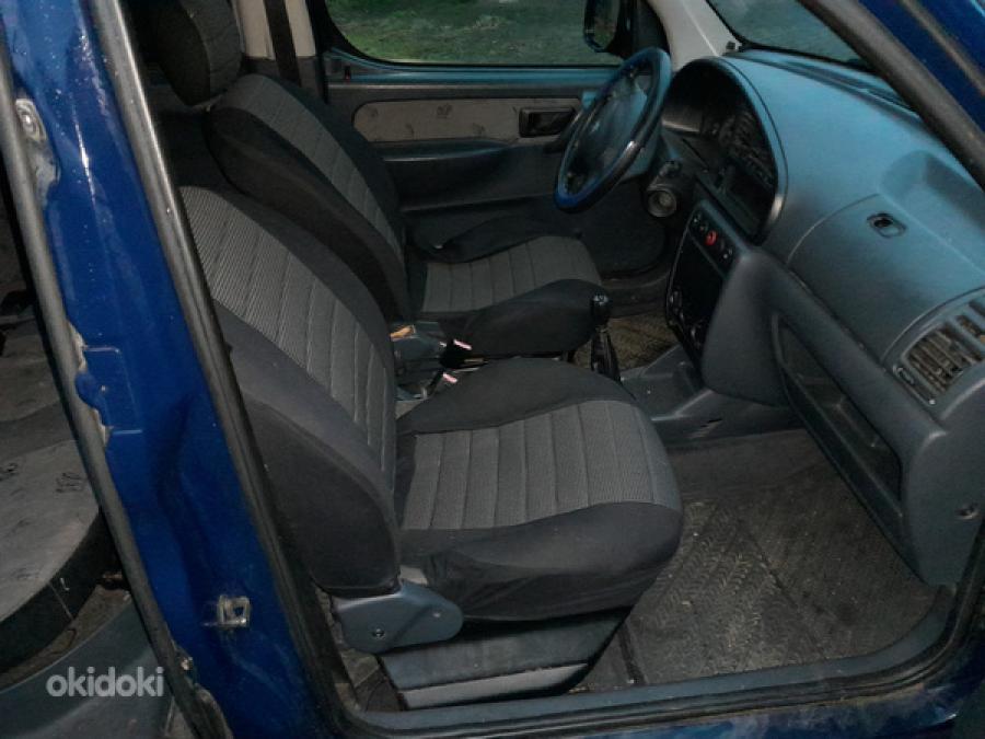 Blue Peugeot Partner 2001 in Tartu, with an engine capacity of 0.00 L and mileage of 209 thousand km for 1500 €, photo 3 on AUTOMOTO.COM.LV