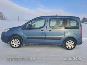 Blue Peugeot Partner 2010 in Paide, with an engine capacity of 1.60 L and mileage of 340 thousand km for 2990 €, photo 2 on AUTOMOTO.COM.LV