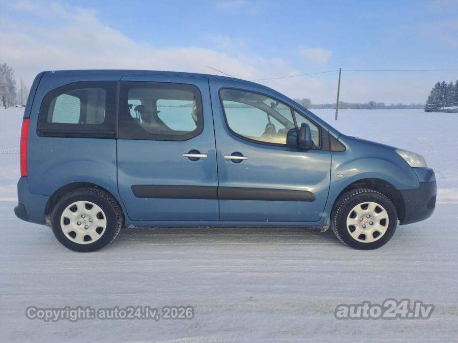 Blue Peugeot Partner 2010 in Paide, with an engine capacity of 1.60 L and mileage of 340 thousand km for 2990 €, photo 6 on AUTOMOTO.COM.LV