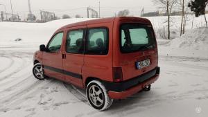 Brown Peugeot Partner 2004 in Vilnius, with an engine capacity of 2.00 L and mileage of 361 thousand km for 999 €, photo 4 on AUTOMOTO.COM.LV