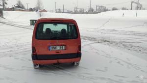 Brown Peugeot Partner 2004 in Vilnius, with an engine capacity of 2.00 L and mileage of 361 thousand km for 999 €, photo 6 on AUTOMOTO.COM.LV