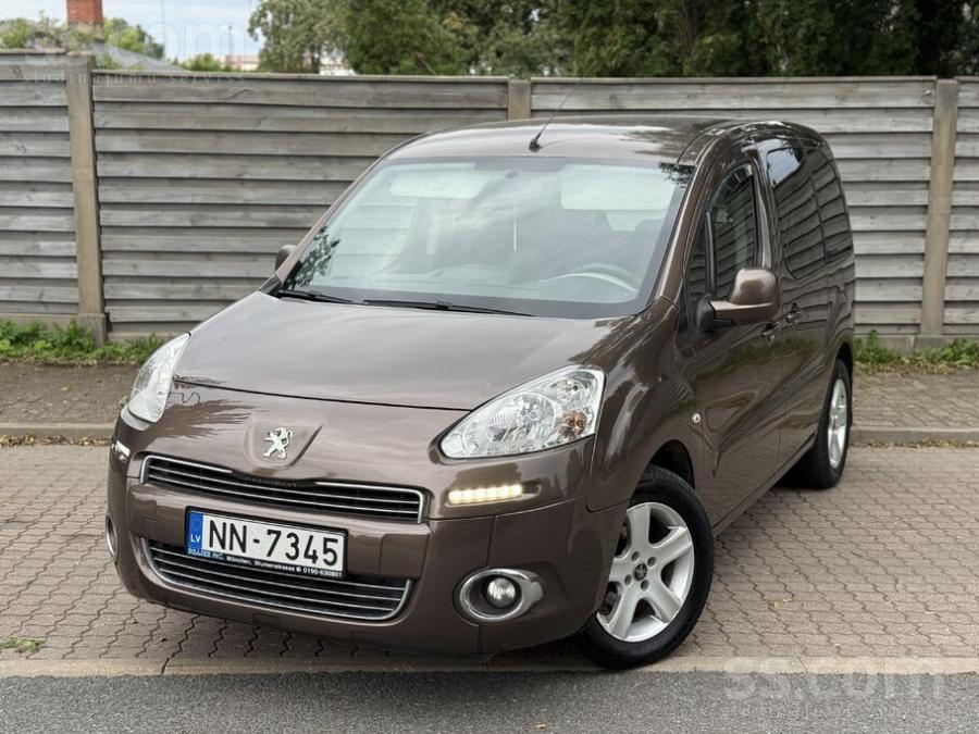 Brown Peugeot Partner 2012 in Jelgava, with an engine capacity of 1.60 L and mileage of 304 thousand km for 3800 €, photo 1 on AUTOMOTO.COM.LV