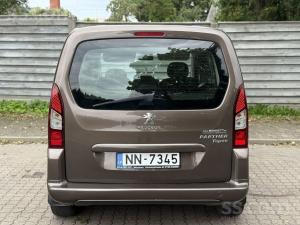Brown Peugeot Partner 2012 in Jelgava, with an engine capacity of 1.60 L and mileage of 304 thousand km for 3800 €, photo 7 on AUTOMOTO.COM.LV