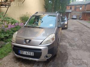Brūns Peugeot Partner 2009 Rīga, ar dzinēja tilpumu 1.60 L un nobraukumu 373 tūkst. km par 2500 €, foto  vietnē AUTOMOTO.COM.LV