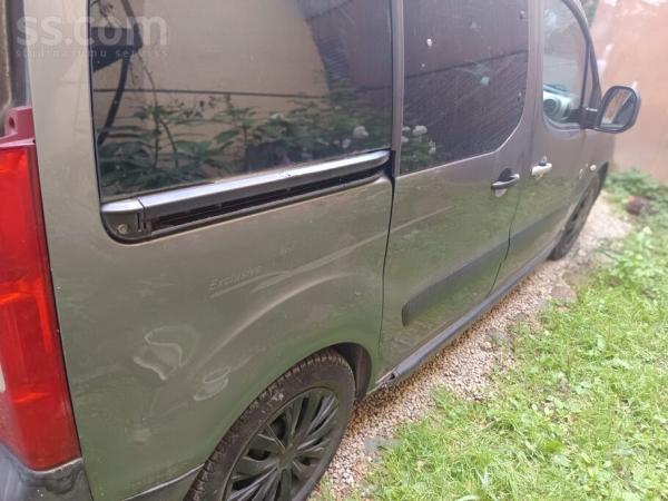 Brūns Peugeot Partner 2009 Rīga, ar dzinēja tilpumu 1.60 L un nobraukumu 373 tūkst. km par 2500 €, foto 7 vietnē AUTOMOTO.COM.LV