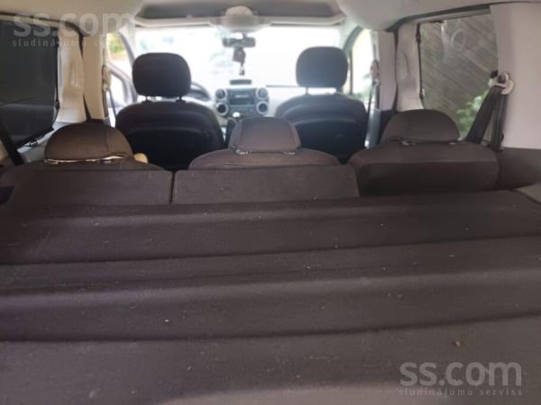 Brūns Peugeot Partner 2009 Rīga, ar dzinēja tilpumu 1.60 L un nobraukumu 373 tūkst. km par 2500 €, foto 8 vietnē AUTOMOTO.COM.LV