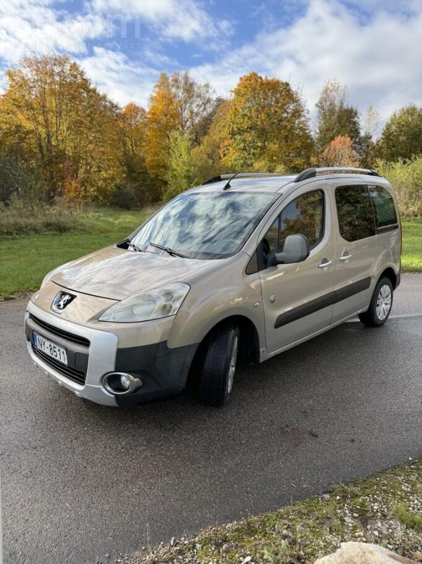 Brown Peugeot Partner 2009 in Kuldiga, with an engine capacity of 1.60 L and mileage of 496 thousand km for 1500 €, photo 3 on AUTOMOTO.COM.LV