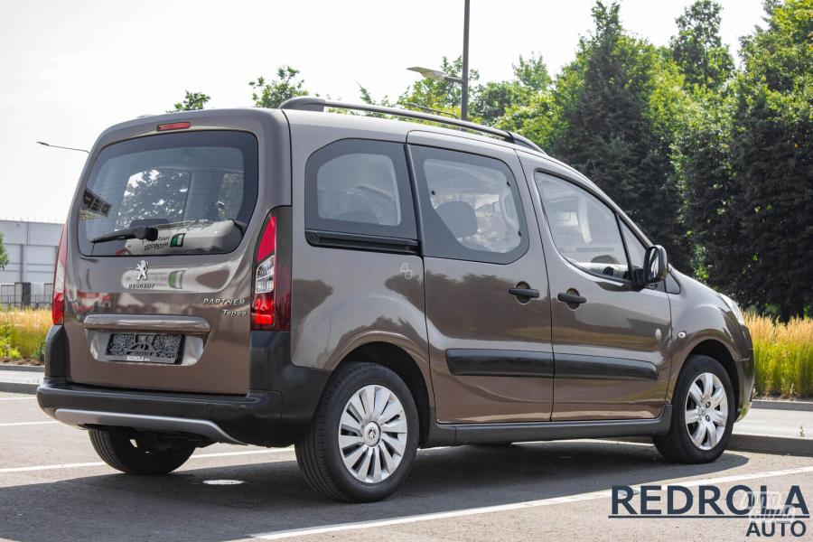 Brown Peugeot Partner 2013 in Kaunas, with an engine capacity of 1.60 L and mileage of 287 thousand km for 5200 €, photo 5 on AUTOMOTO.COM.LV