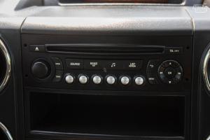 Brown Peugeot Partner 2013 in Kaunas, with an engine capacity of 1.60 L and mileage of 287 thousand km for 5200 €, photo 16 on AUTOMOTO.COM.LV