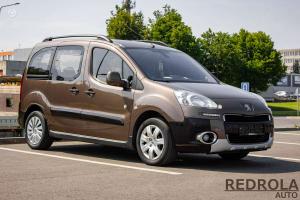 Brown Peugeot Partner 2013 in Kaunas, with an engine capacity of 1.56 L and mileage of 287 thousand km for 5200 €, photo 4 on AUTOMOTO.COM.LV