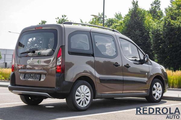 Brown Peugeot Partner 2013 in Kaunas, with an engine capacity of 1.56 L and mileage of 287 thousand km for 5200 €, photo 4 on AUTOMOTO.COM.LV