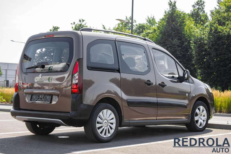 Brown Peugeot Partner 2013 in Kaunas, with an engine capacity of 1.56 L and mileage of 287 thousand km for 5200 €, photo 5 on AUTOMOTO.COM.LV