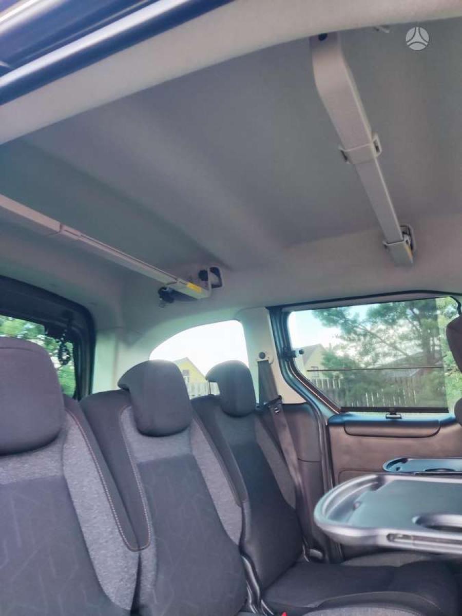 Brown Peugeot Partner 2016 in Pakruojis, with an engine capacity of 1.20 L and mileage of 175 thousand km for 5850 €, photo 30 on AUTOMOTO.COM.LV